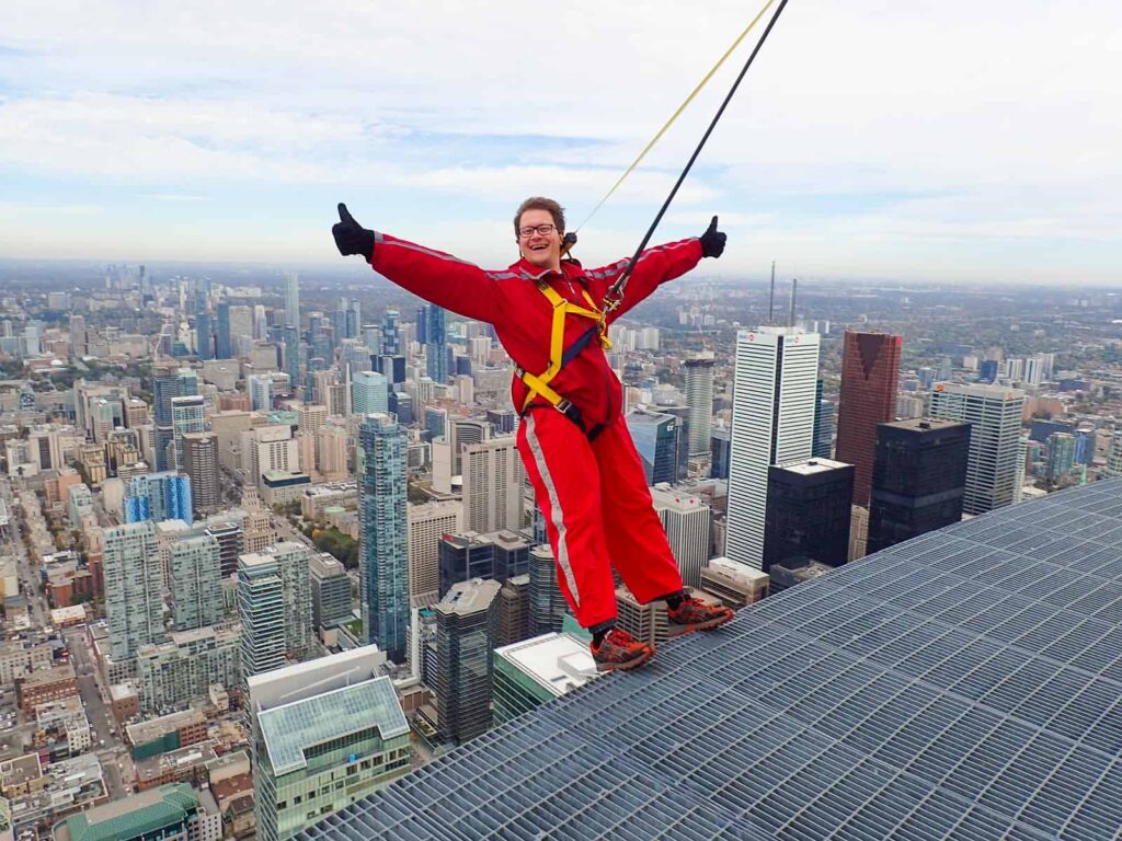 Der EdgeWalk auf dem CN Tower in Toronto